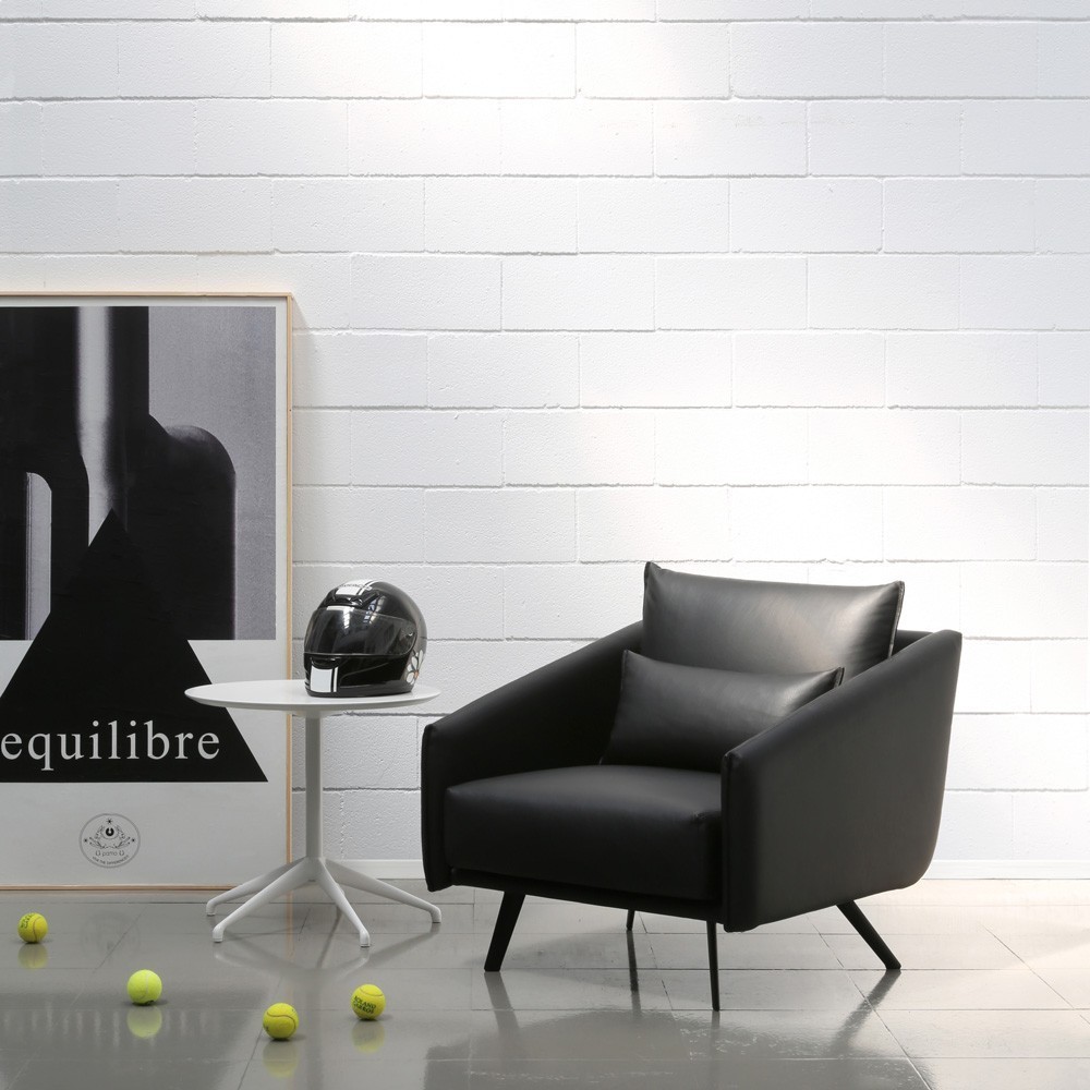 Butaca Costura de Stua. Butaca tapizada de diseño moderno y elegante ...