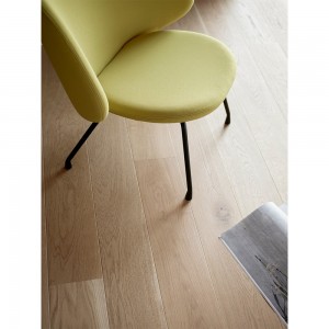 Silla Evy de Softline. Sillas modernas para comedor. Muebles de diseño.