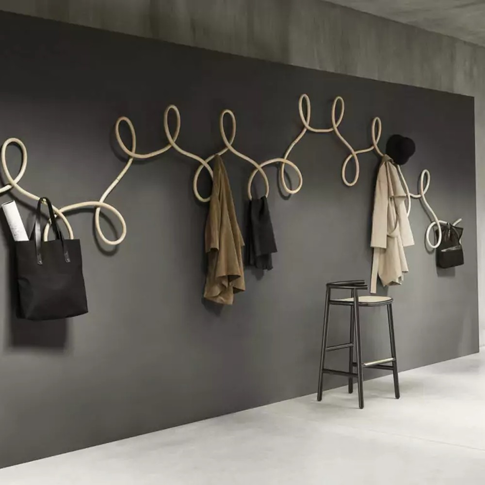 Taburete Single Curve Rejilla de GTV Thonet Vienna. Taburetes de diseño.