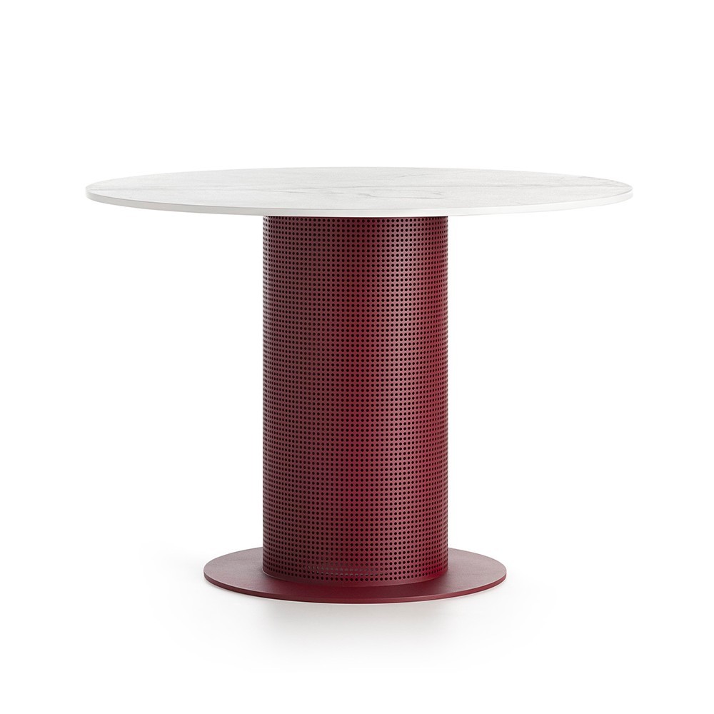 Mesa para butaca Solanas de Gandia Blasco. Mesas de diseño para terrazas.