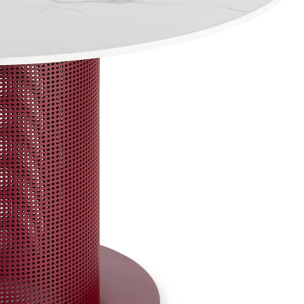 Mesa para butaca Solanas de Gandia Blasco. Mesas de diseño para terrazas.