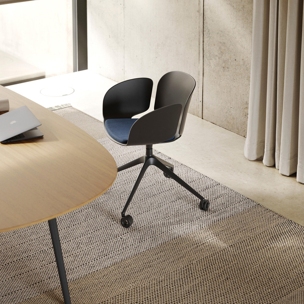 Silla Nest Giratoria con Ruedas de diseño Sellex. Sillas plásticas ...