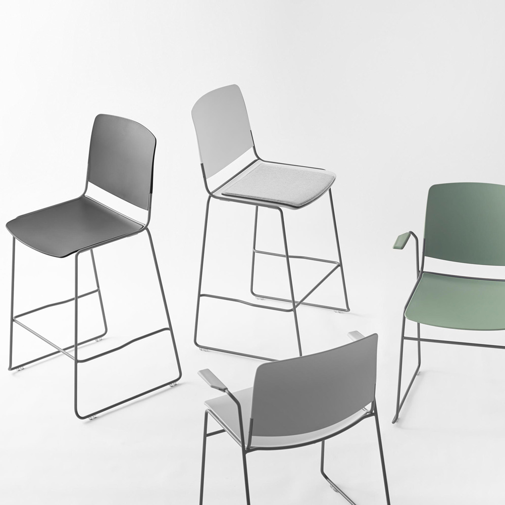 Taburete Mass de Sellex. Mobiliario contract. Taburetes de diseño moderno.