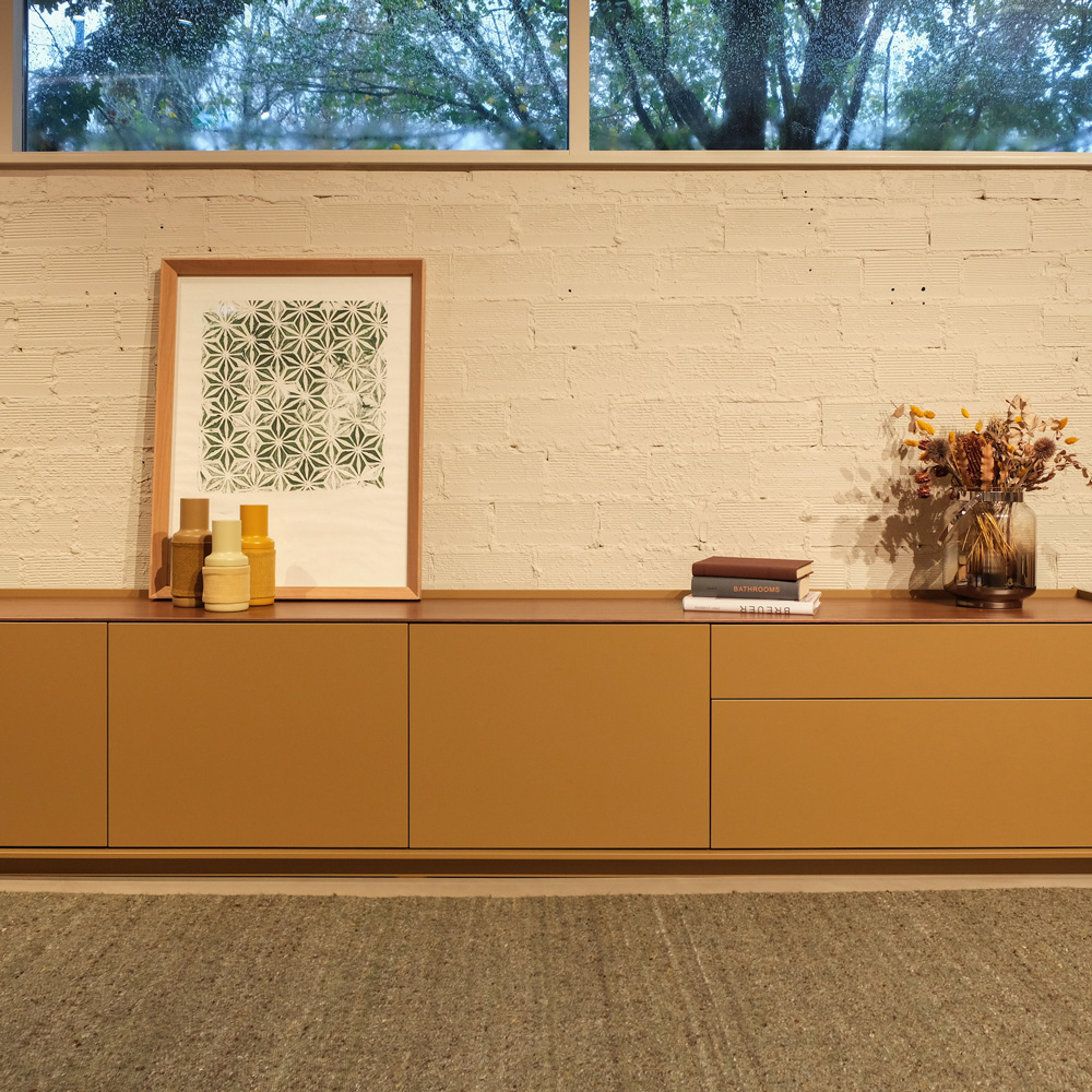 Mueble salón Aura open frame de Treku.