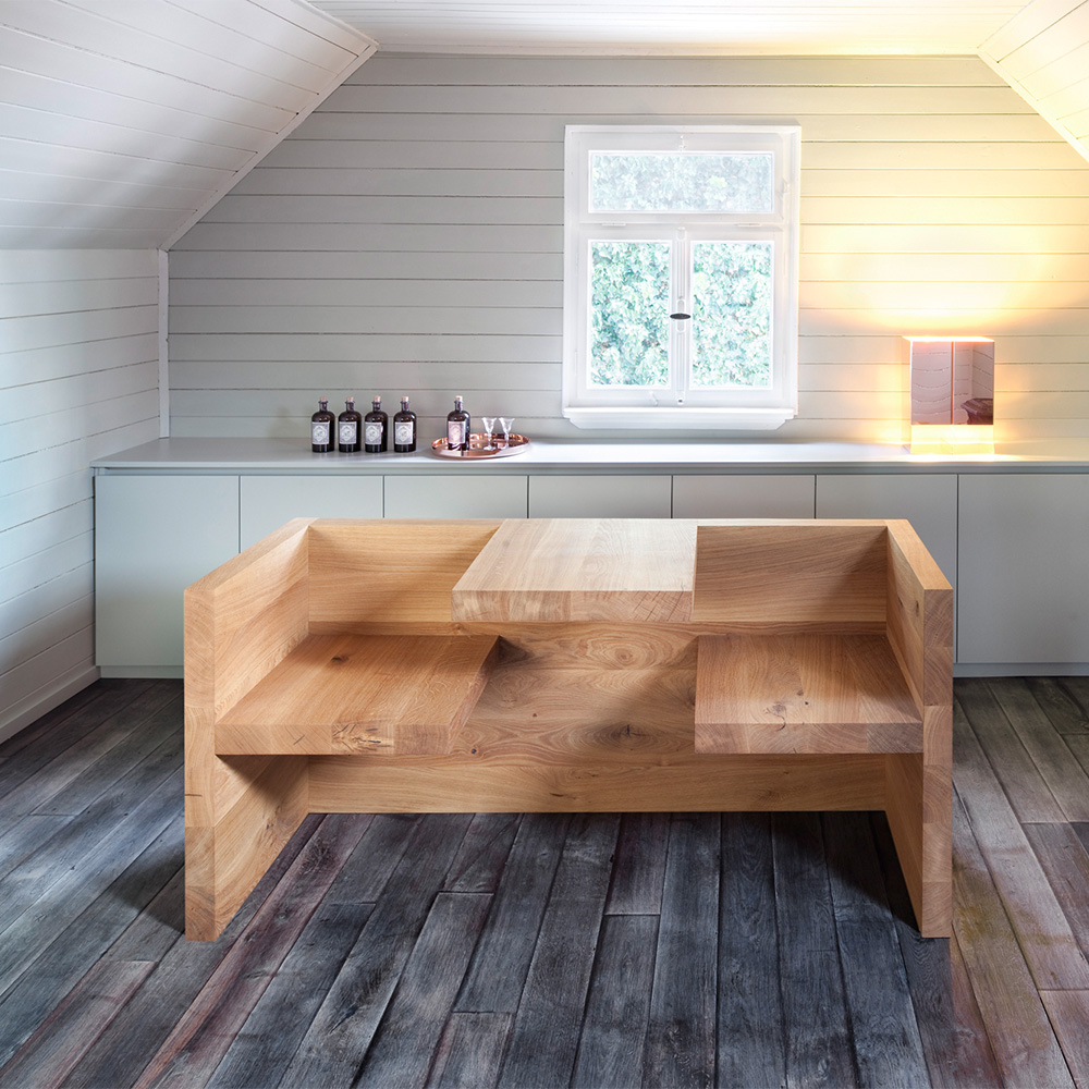 Tafel mesa banco de madera de e15 . Combinación única de banco y mesa.